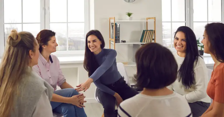 Cognitive Behavioral Therapy (CBT): Theory, Therapy & Applications ...